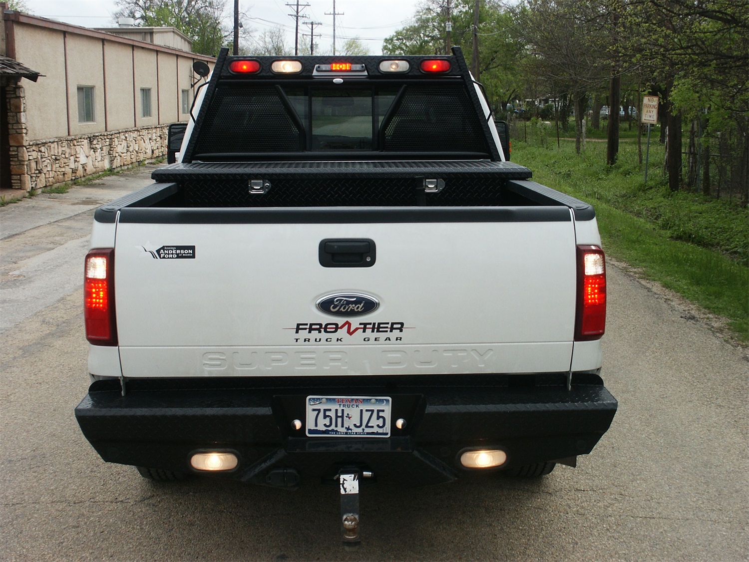 Frontier Truck Gear 500-19-9004 Diamond Series Headache Rack